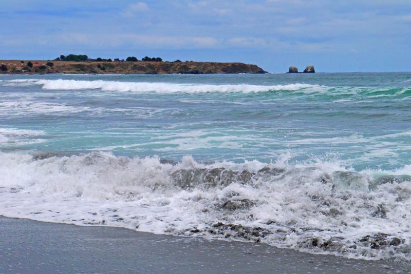 Surfing and other things to do in Pichilemu, Chile - STINGY NOMADS