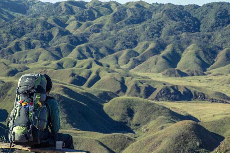 The Complete Backpacking Packing List - STINGY NOMADS