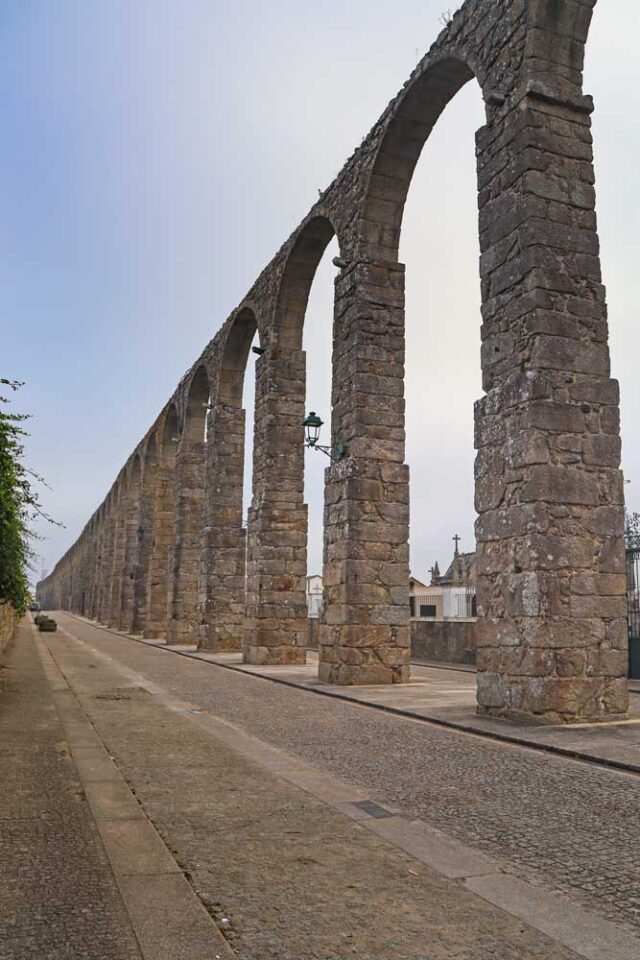 Vila do Conde to Rates; the River vs Aqueduct route - STINGY NOMADS