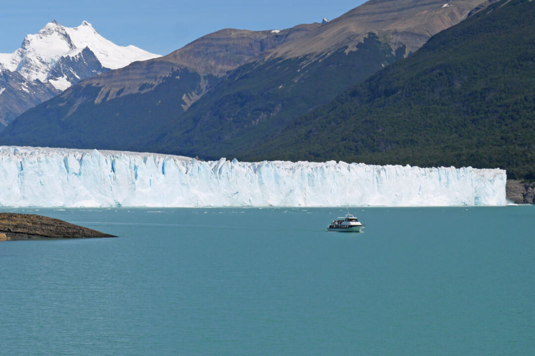Perito Moreno Glacier – Complete Visitor’s Guide 2024 - STINGY NOMADS