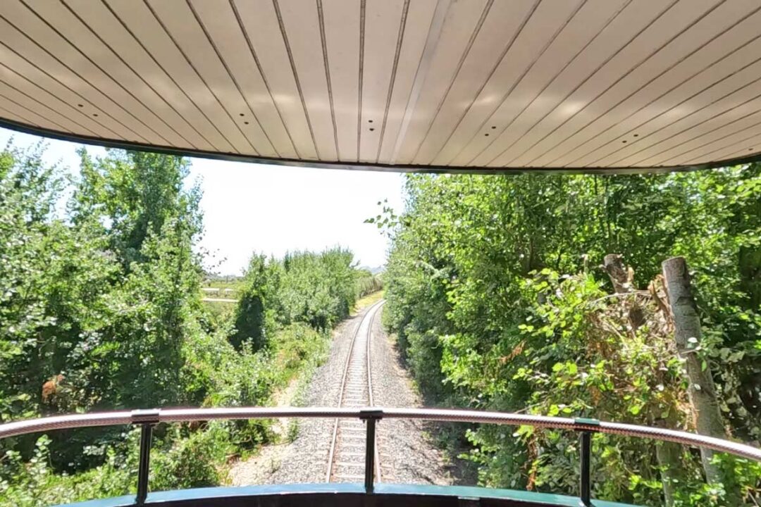 The Ultimate Franschhoek Wine Tram Route Guide 2024 - STINGY NOMADS